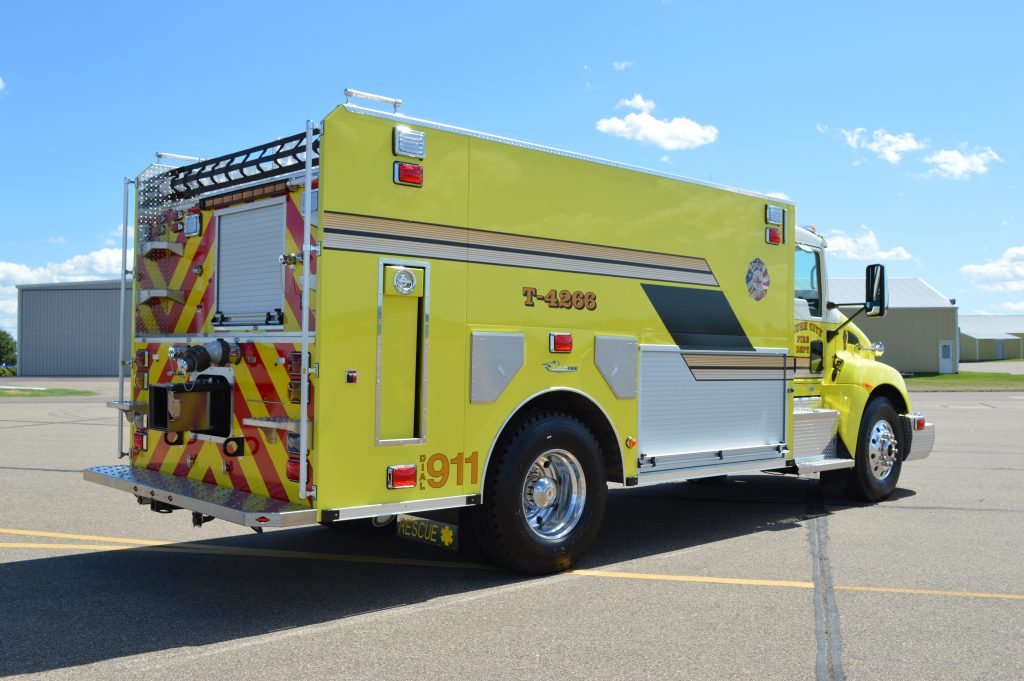2200-Gallon Tender | CustomFIRE