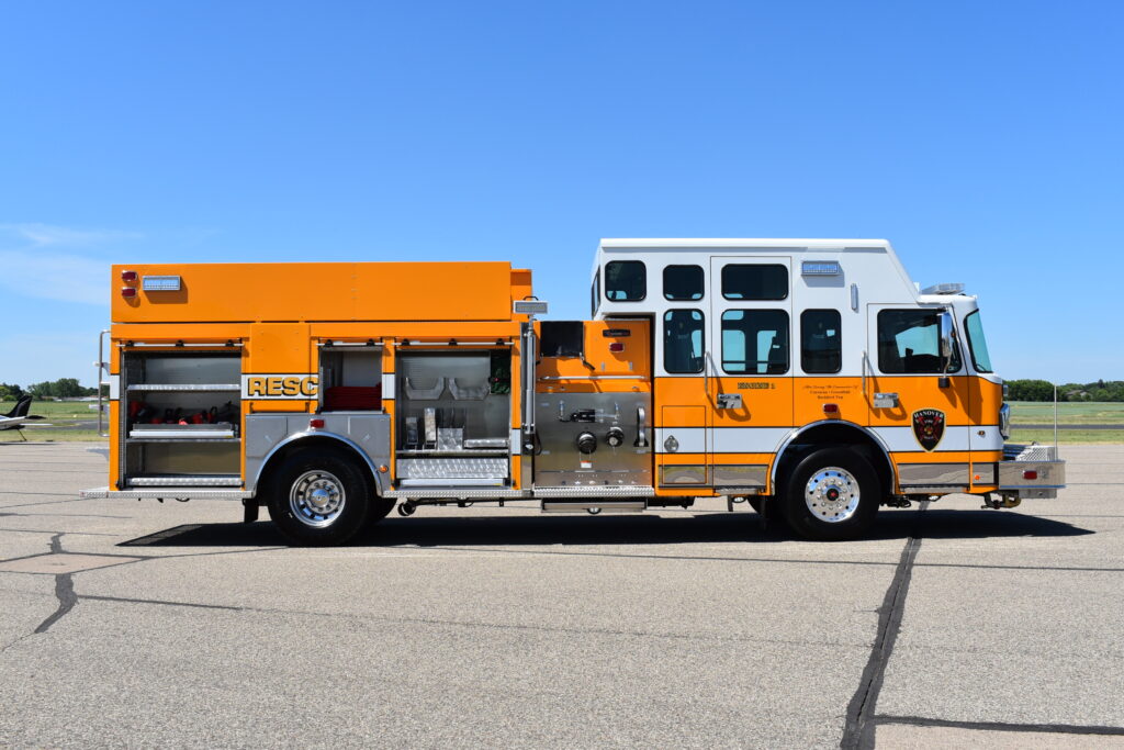 Enclosed Top Mount Pumper | CustomFIRE