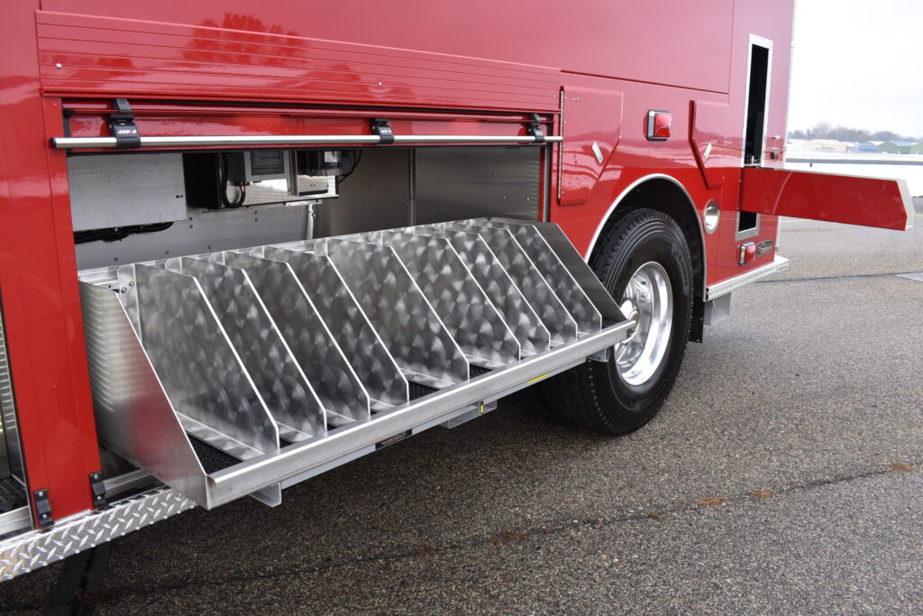 2100-Gallon Tender | CustomFIRE