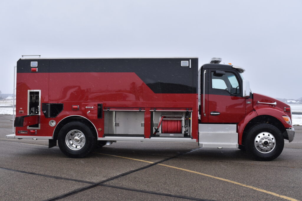 2100-Gallon Tender | CustomFIRE