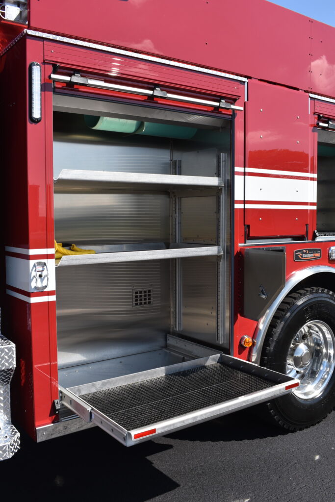 Rear Mount Pumper | CustomFIRE