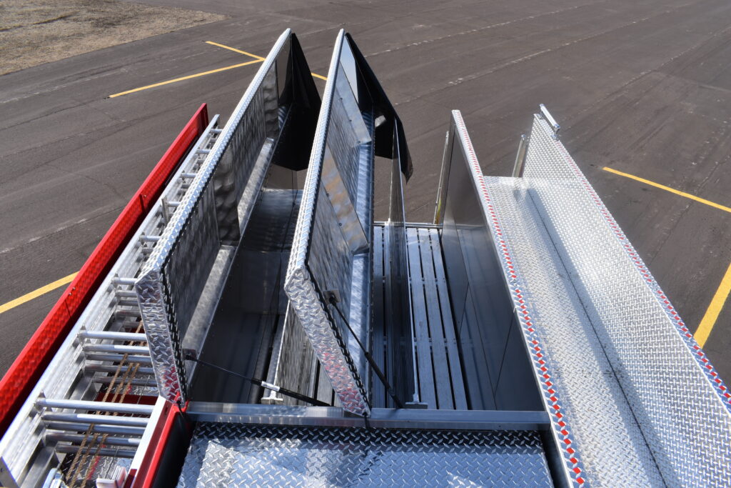 Enclosed Top Mount Pumper | CustomFIRE